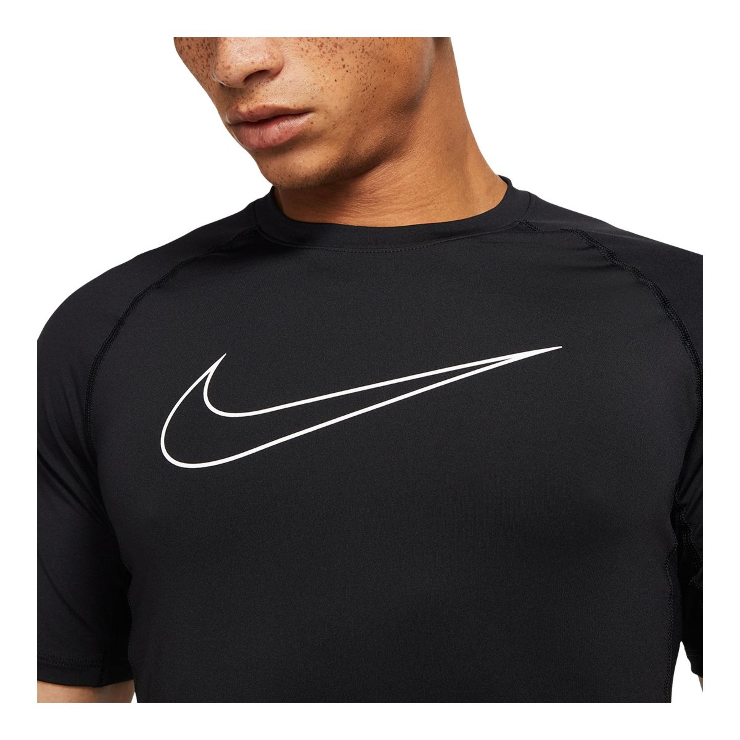 Nike Men's Pro Fitted T Shirt | SportChek